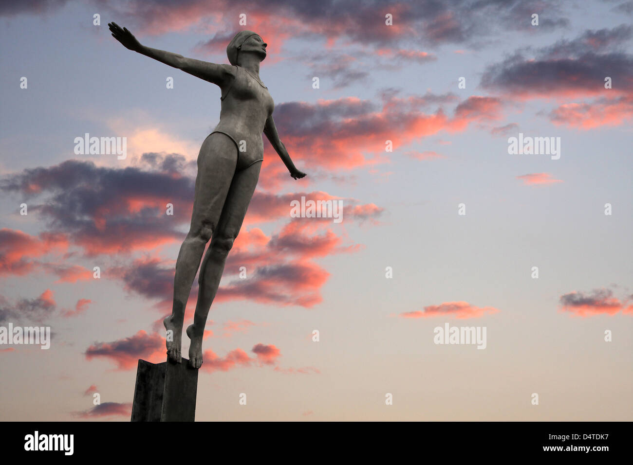 Swimmer Statue High Resolution Stock Photography and Images - Alamy