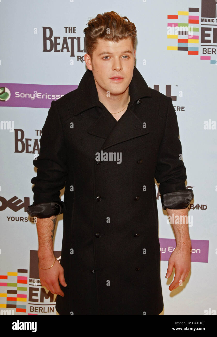 Australian singer Daniel Merriweather arrives at the MTV Europe Music ...