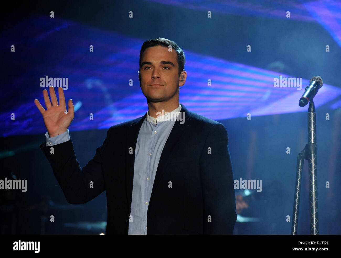 Singer Robbie Williams performs during the German television show ...