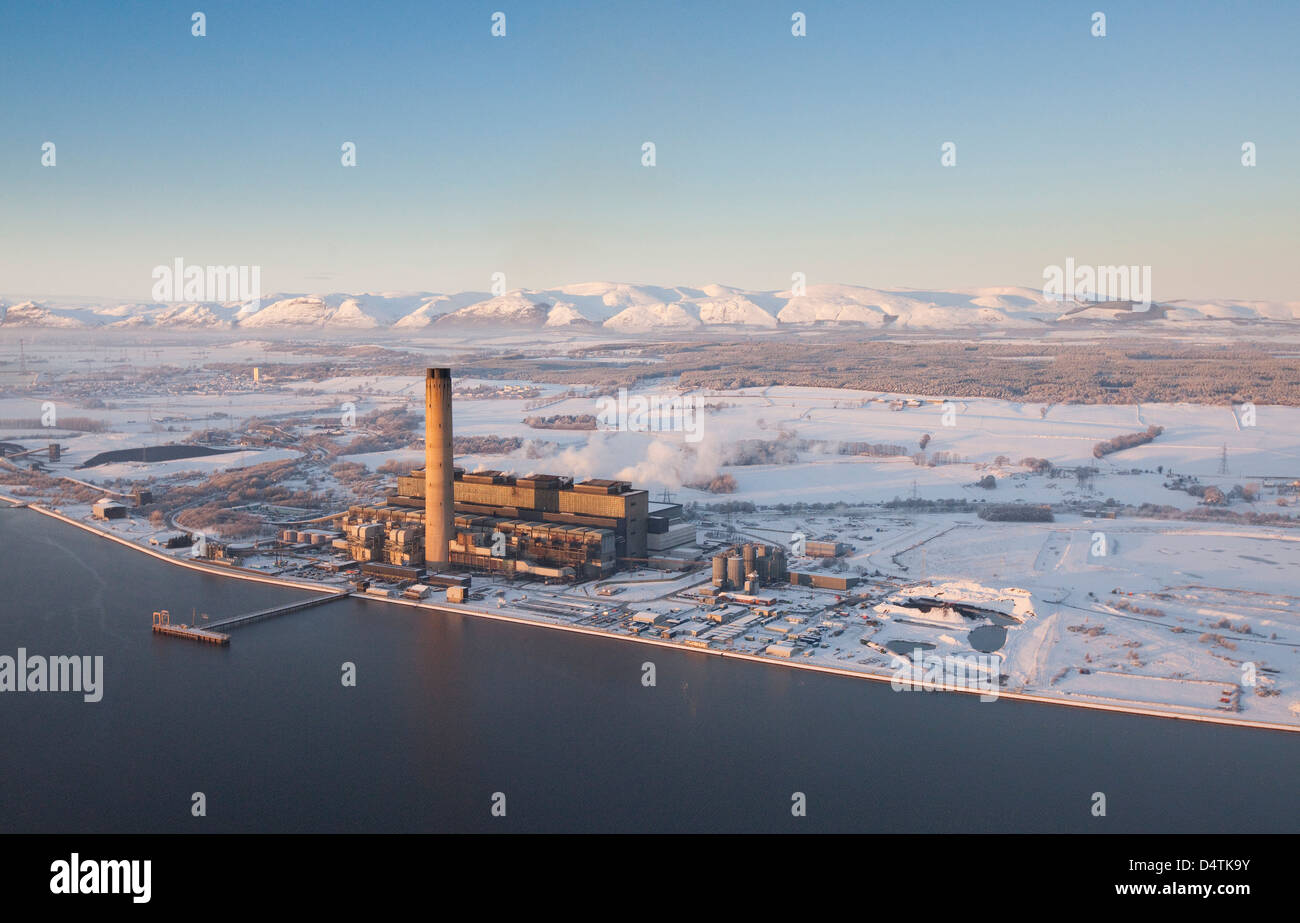 Longannet power station kincardine hi-res stock photography and images ...