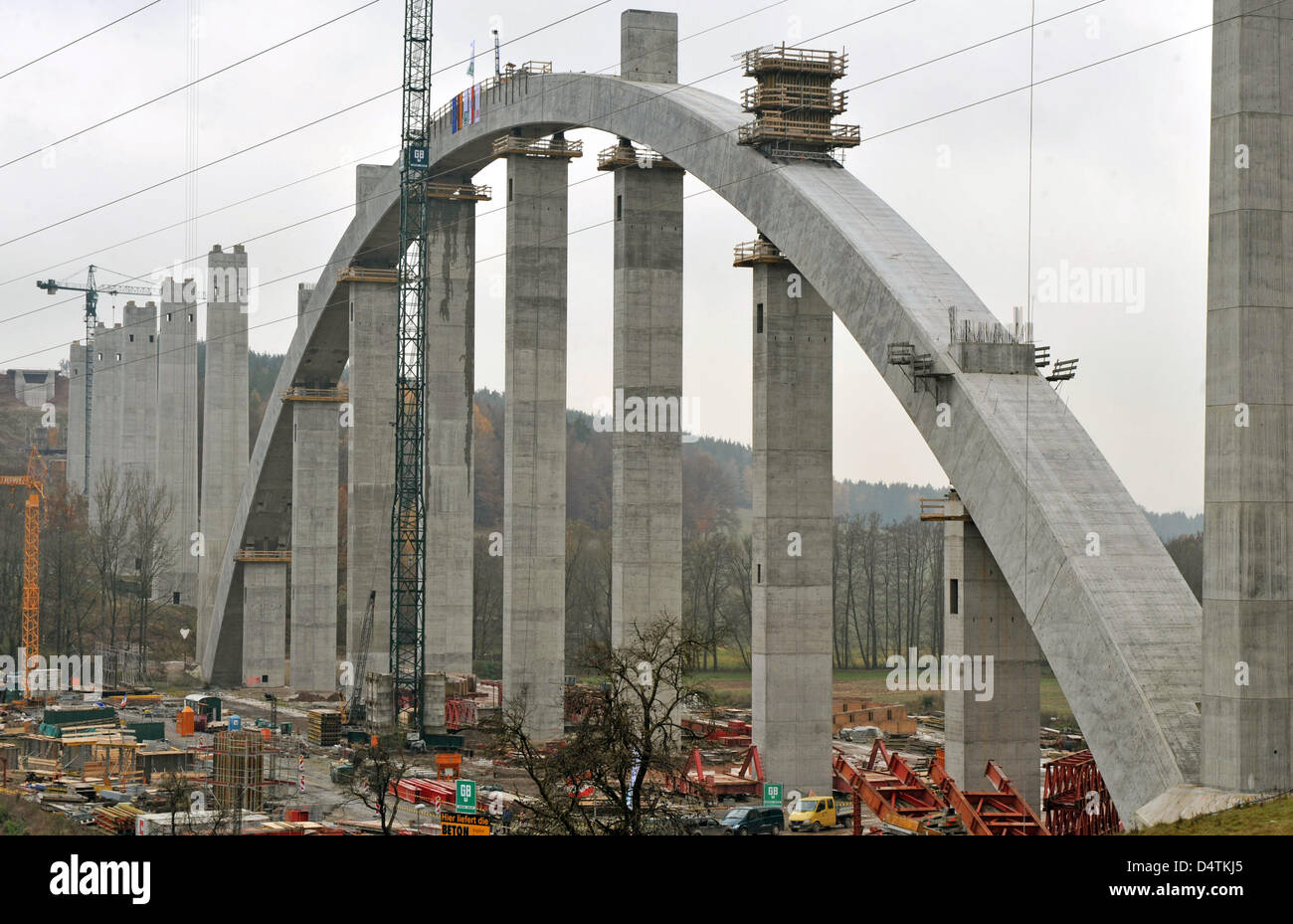 The last gap is closed at the construction of the Gruempental bridge ...