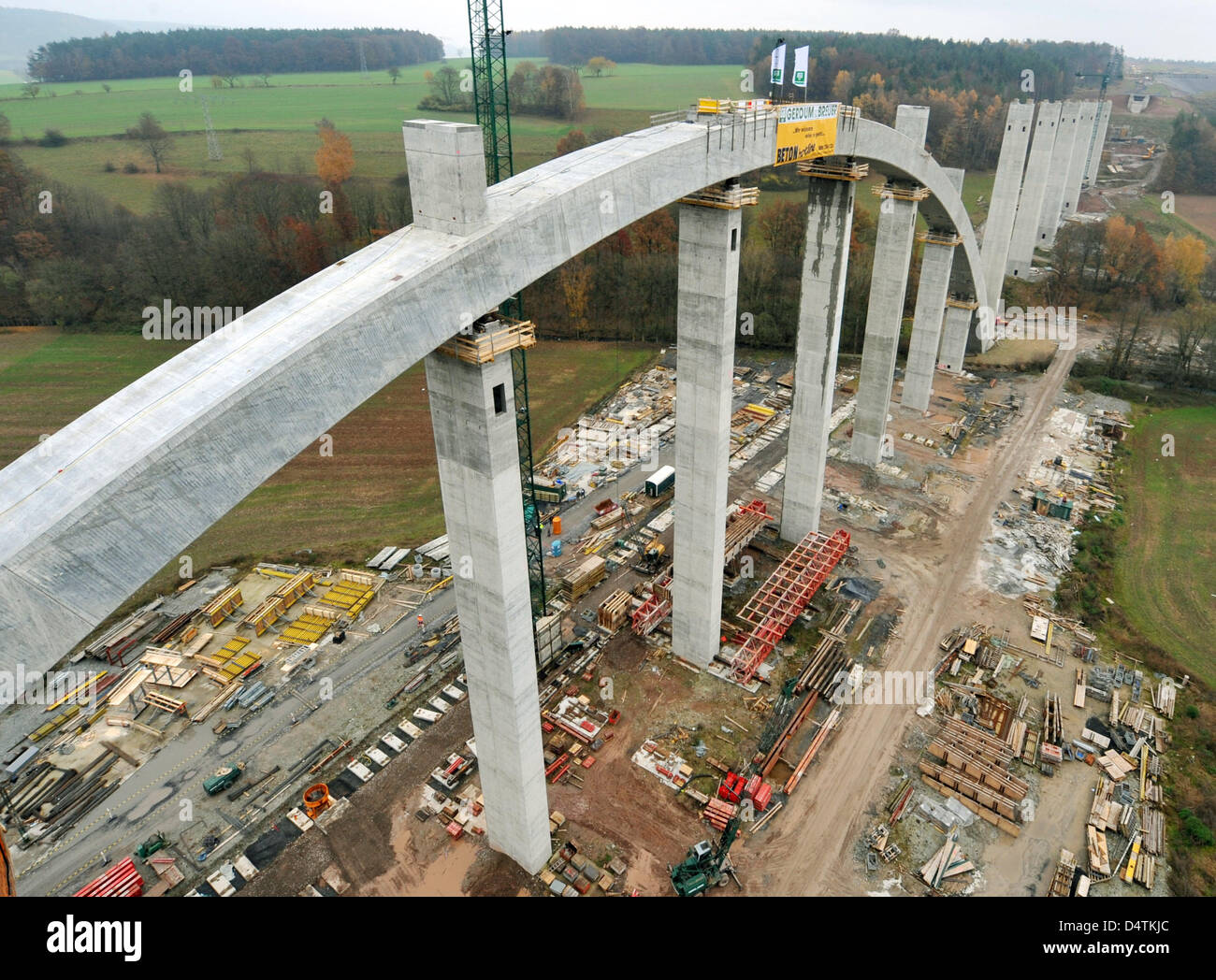 The last gap is closed at the construction of the Gruempental bridge ...
