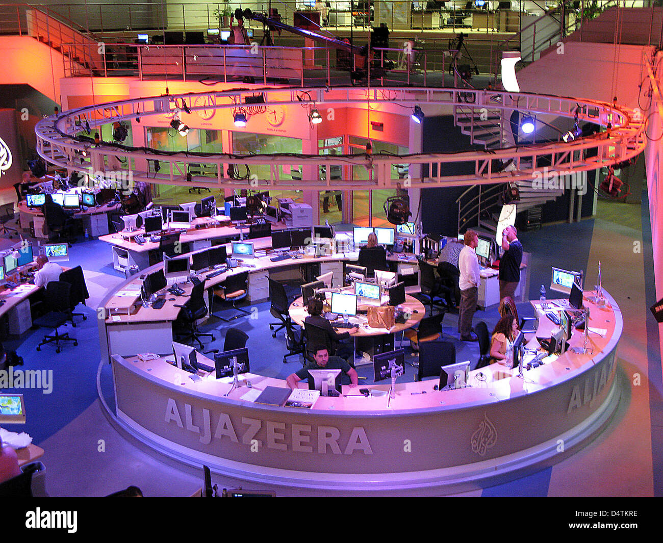 The picture shows the newsroom of Arabian TV station Al Jazeera in Doha ...