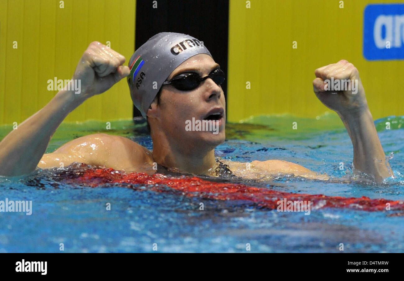 South Africa?s Darian Townsend celebrates his victory in the 200m ...