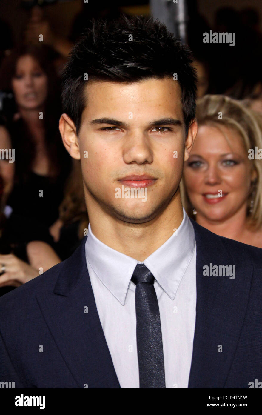 Actor Taylor Lautner rrives at the world premiere of the film 'Twilight ...