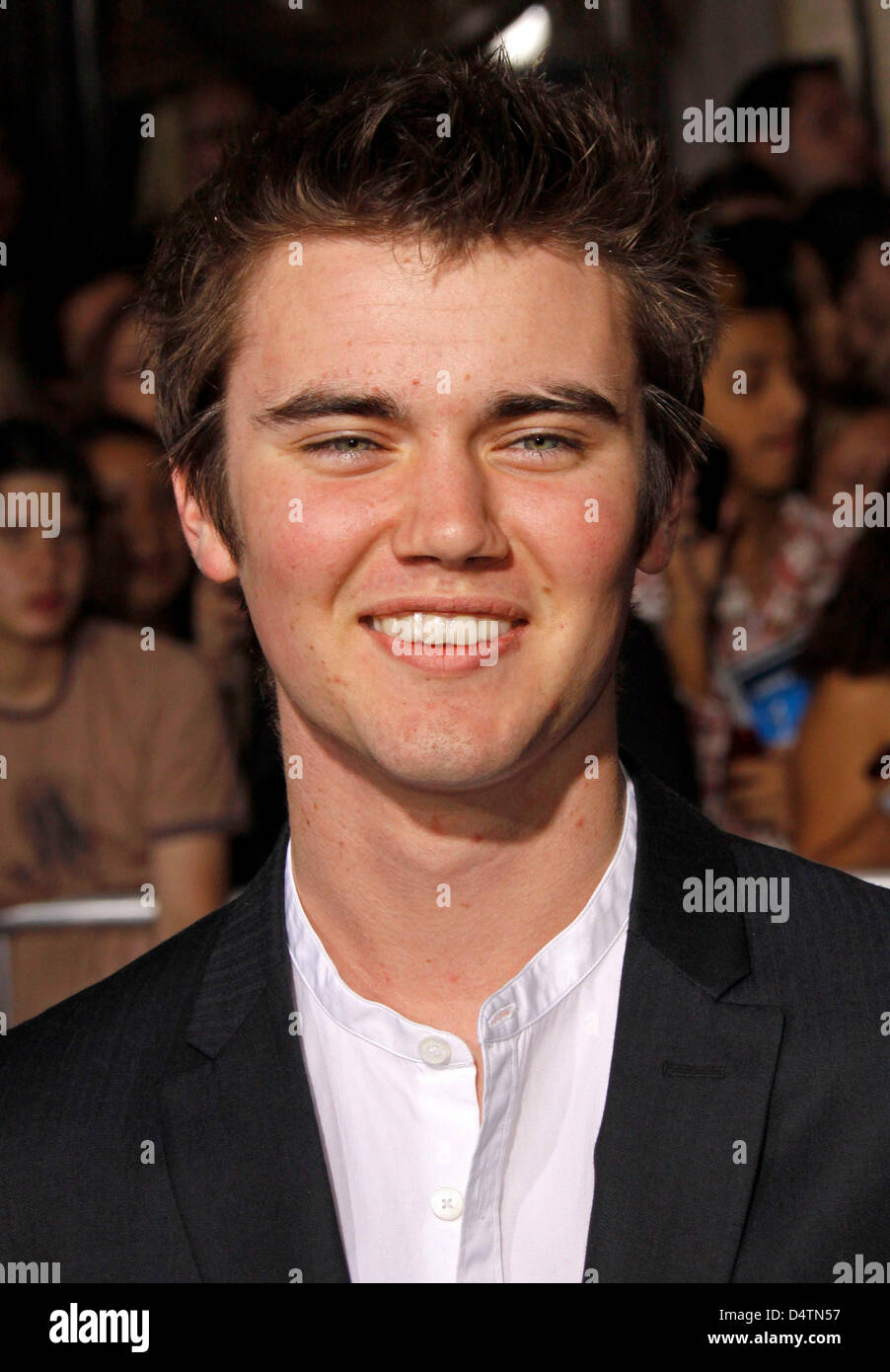 Actor Cameron Bright arrives at the world premiere of the film ...