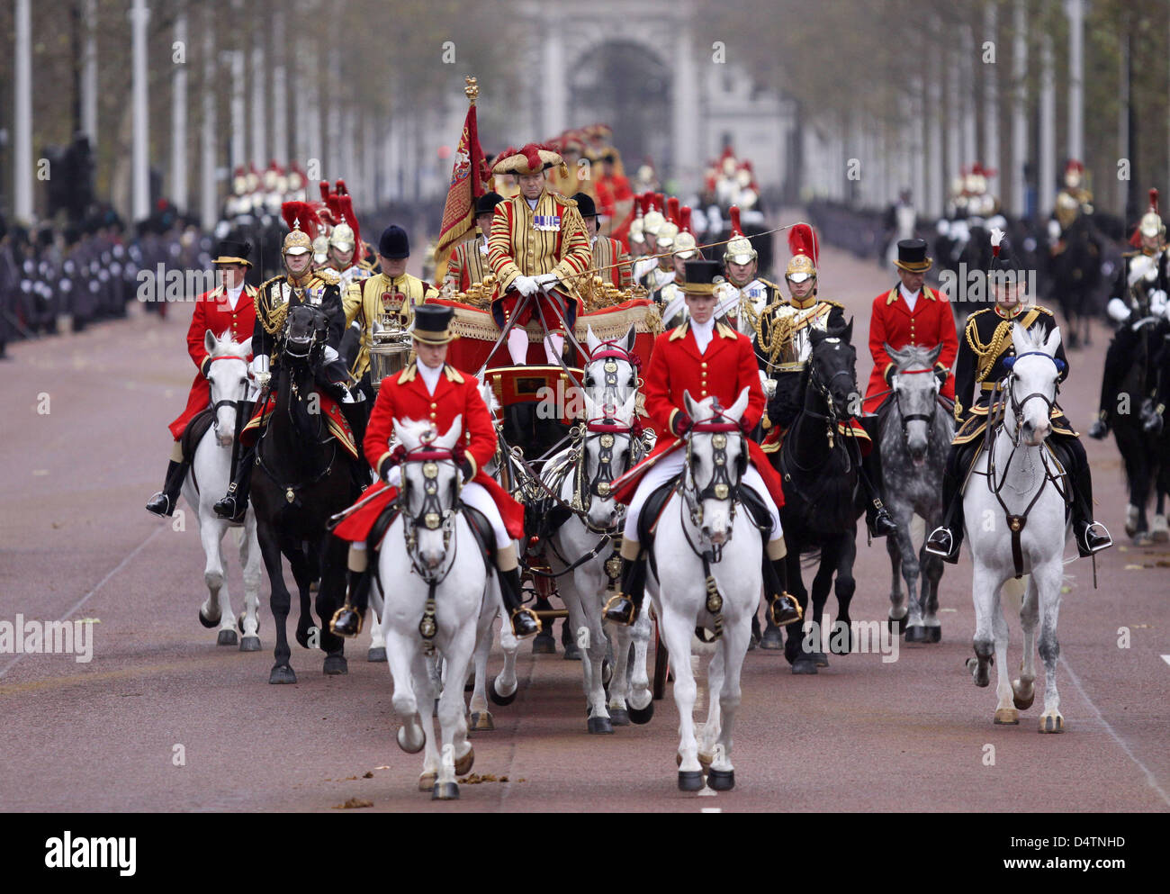 Royal carriage hi-res stock photography and images - Alamy