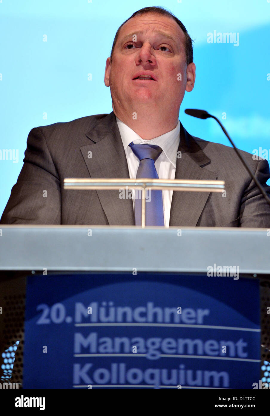 Management board member of siemens ag hi-res stock photography and ...