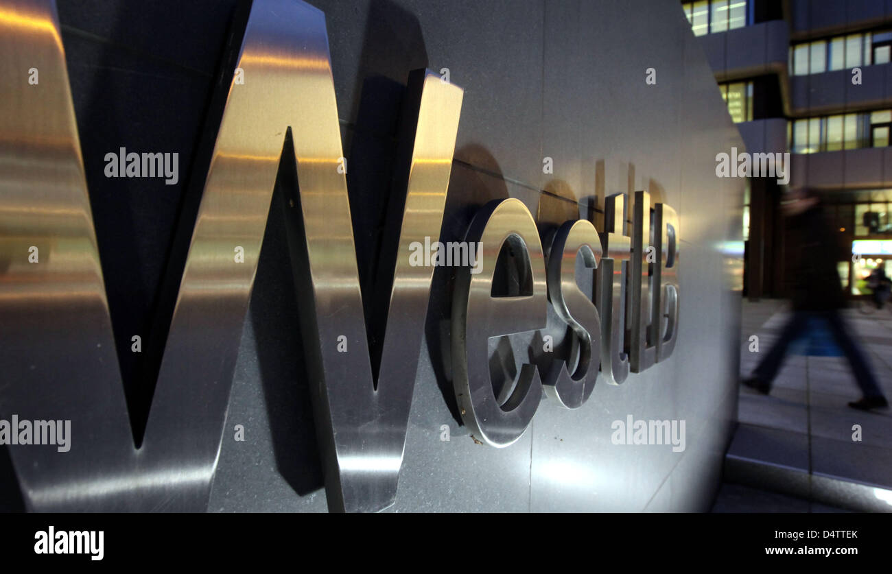 Exterior view on the headquarters of WestLB statual bank in Duesseldorf ...