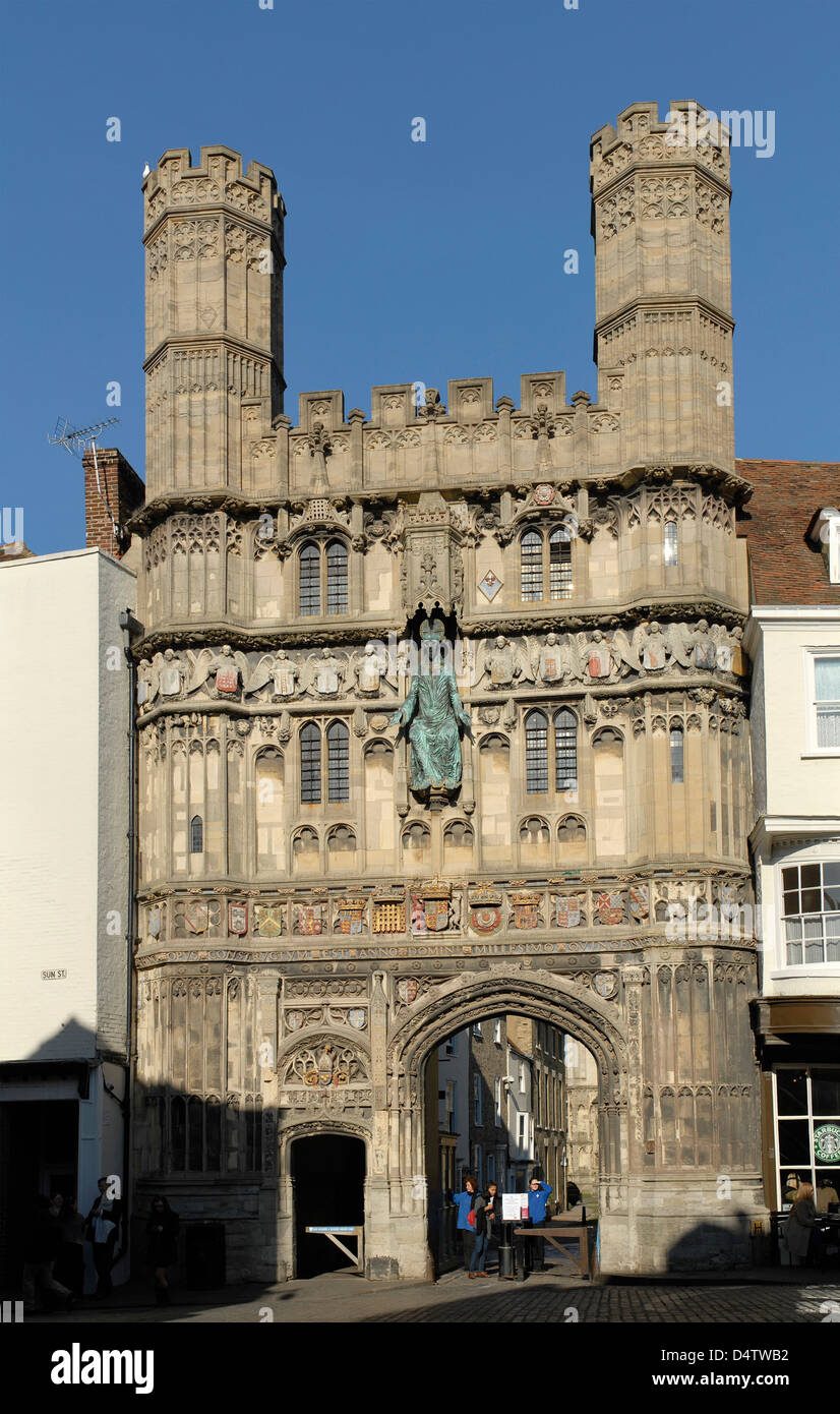 Canterbury Cathedral Christ's gate Stock Photo - Alamy
