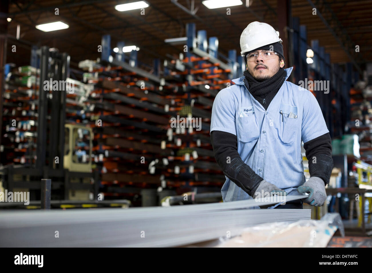 Sheet metal worker hi-res stock photography and images - Alamy