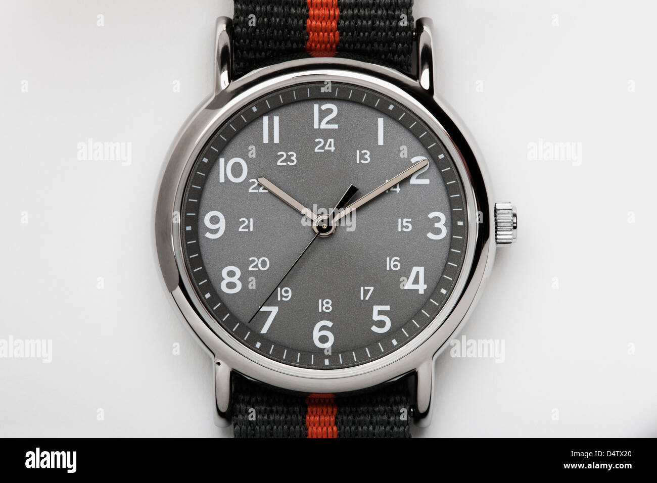 Watch analog hi-res stock photography and images - Alamy