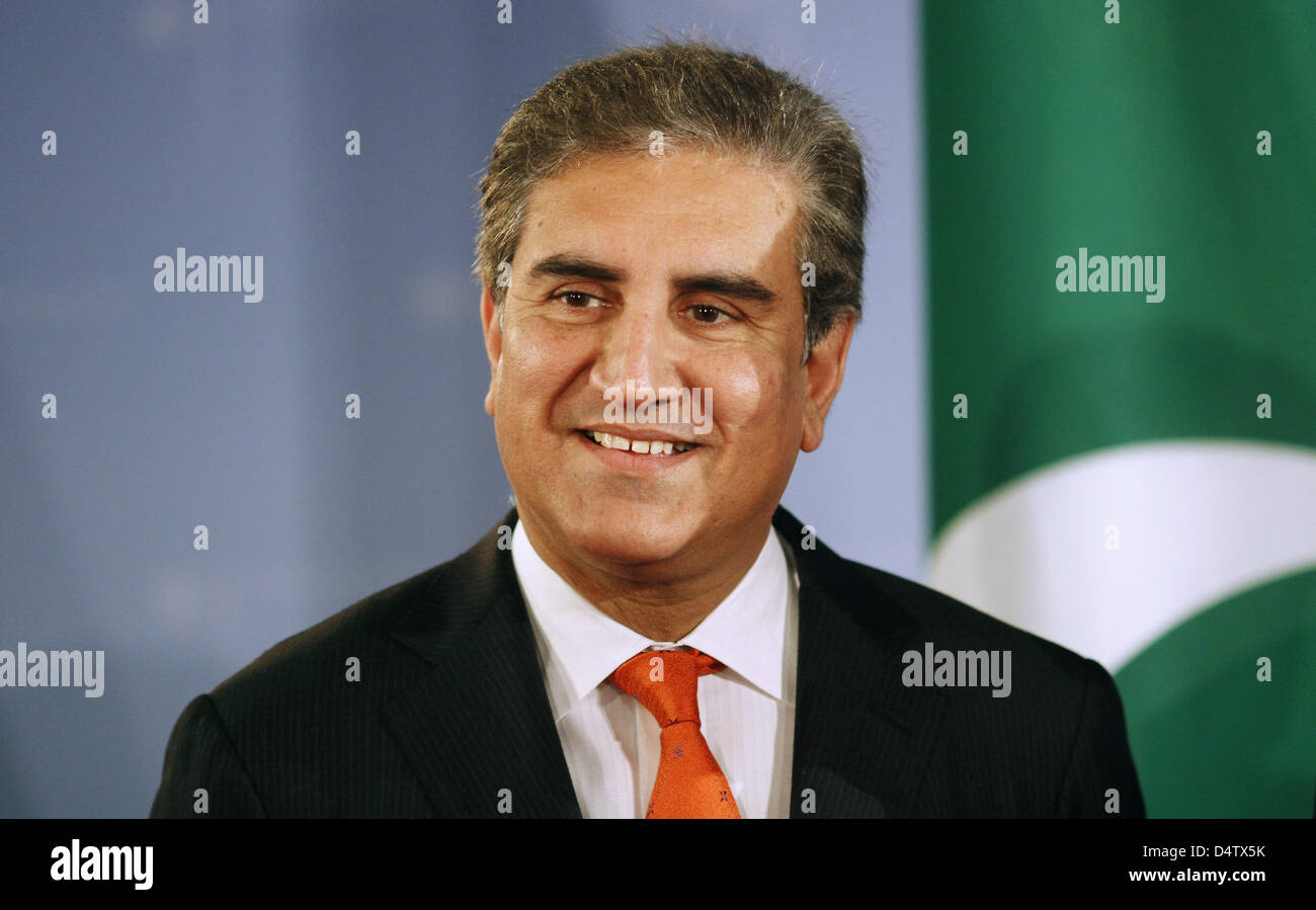 Shah mehmood qureshi hi-res stock photography and images - Alamy