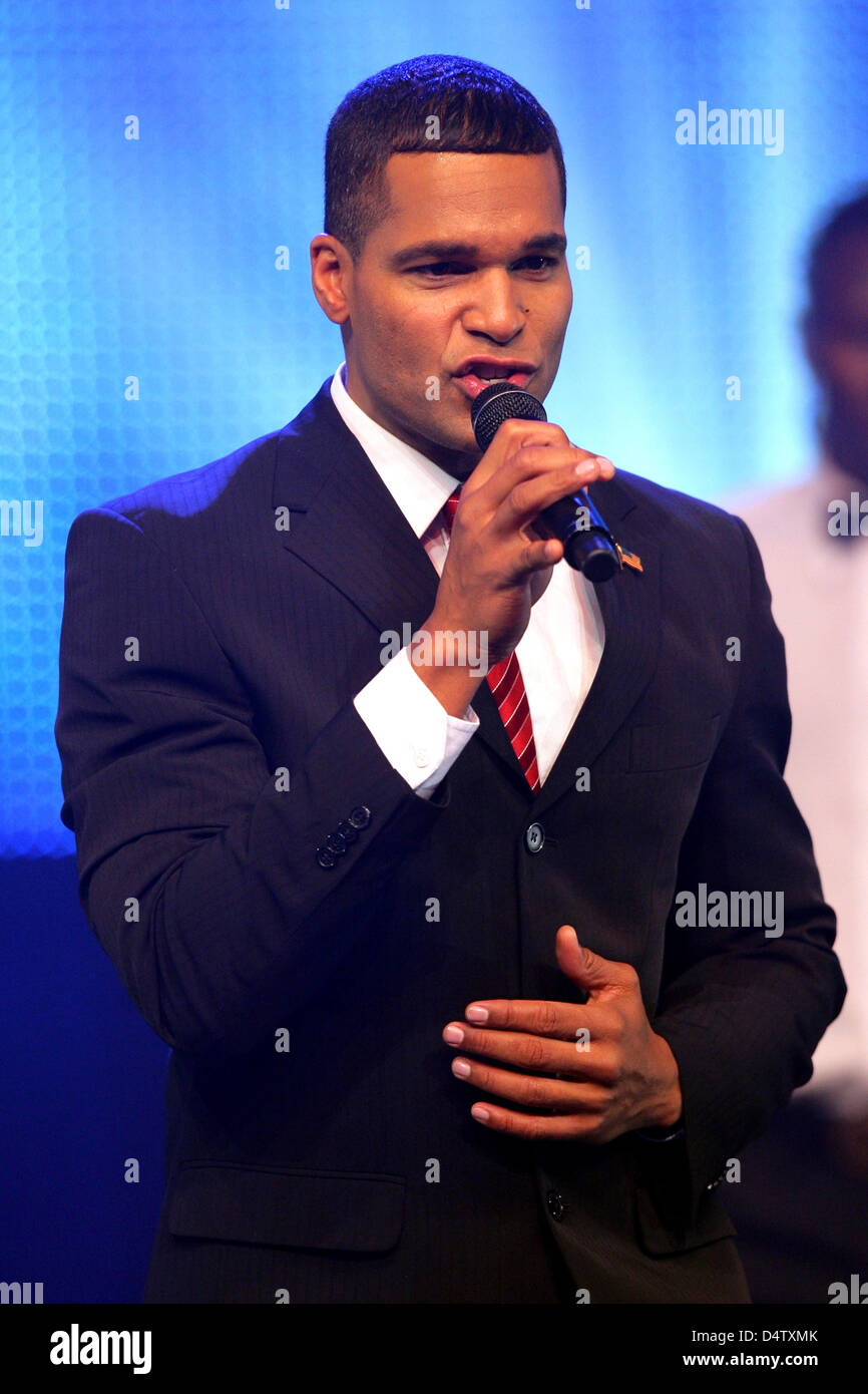 Jimmie Wilson as Barack Obama performs at a preview of the musical ...