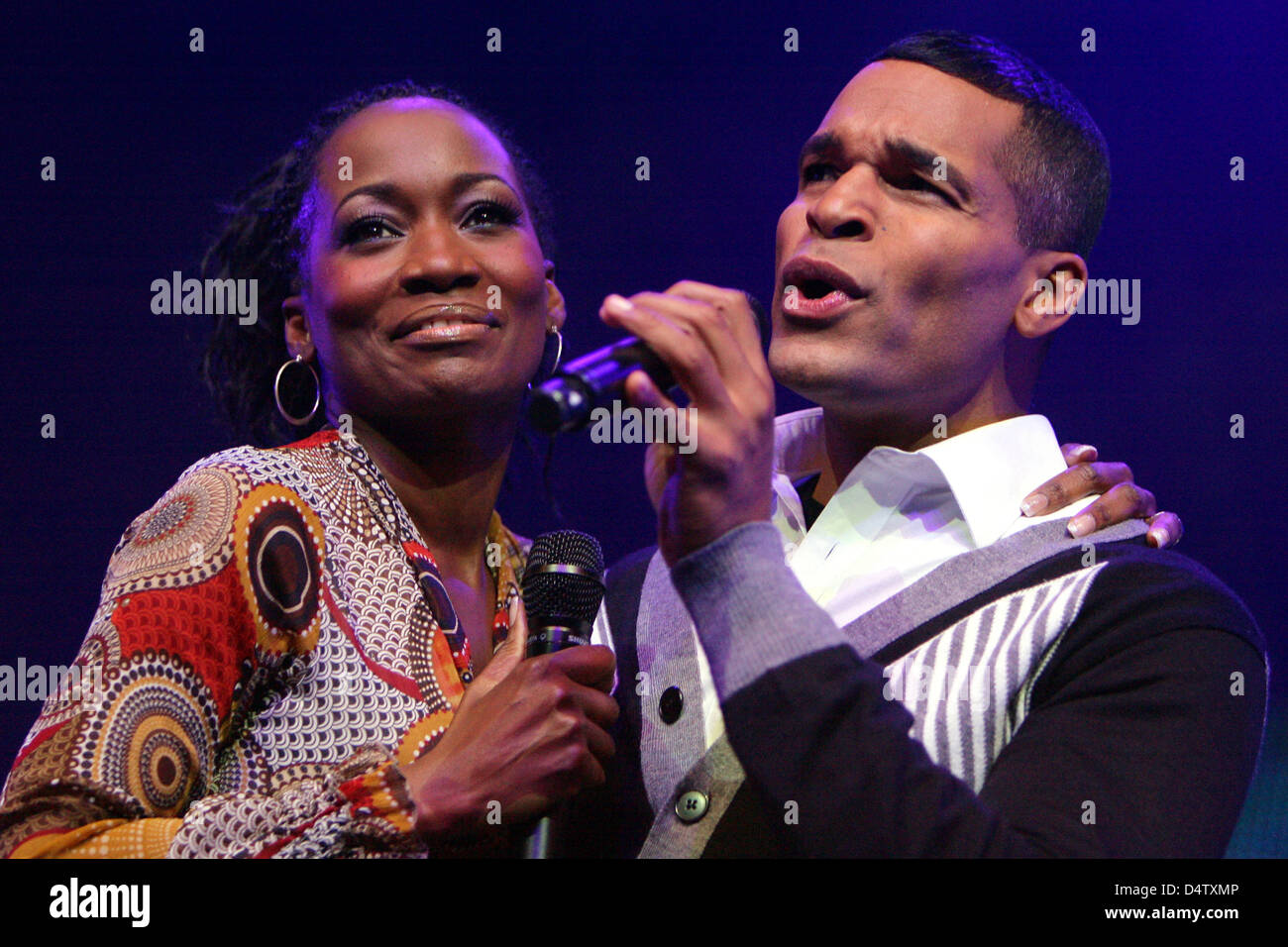 Jimmie Wilson as Barack Obama and Della Miles as Michelle Obama perform ...