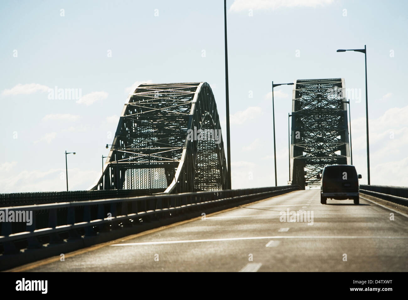 Bridge driving motion steel car hi-res stock photography and images - Alamy