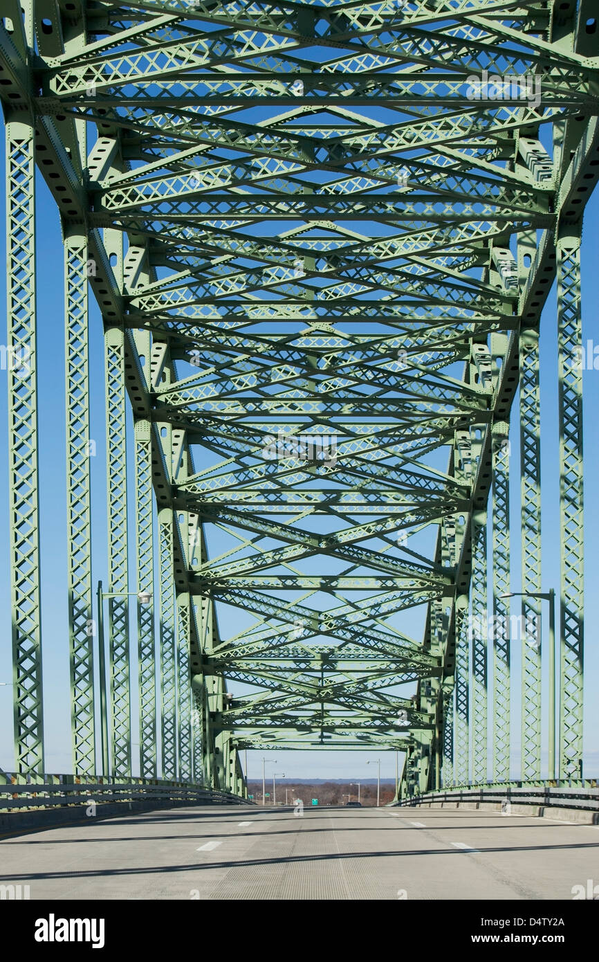 Steel structure of bridge Stock Photo - Alamy