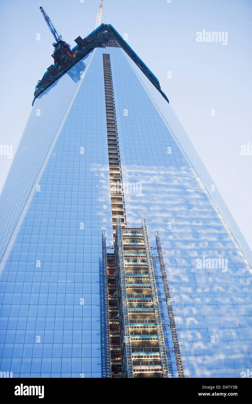 Elevator lift skyscraper hi-res stock photography and images - Alamy
