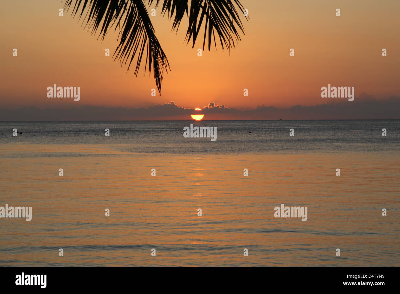 Sunset at Sairee Beach, Koh Tao, Thailand Stock Photo - Alamy