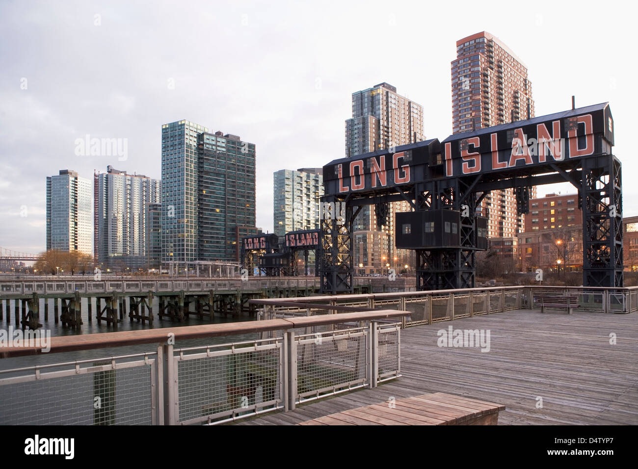 Long island boardwalk new york hi-res stock photography and images - Alamy