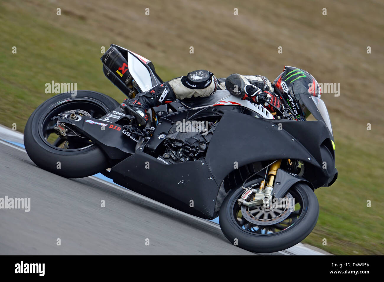 James ellison on the yamaha hi-res stock photography and images - Alamy