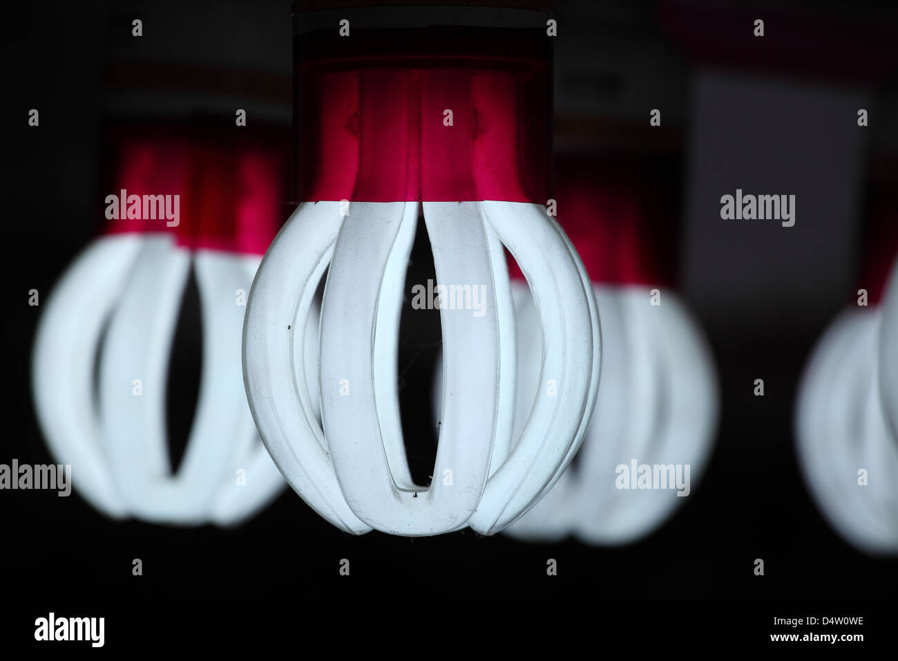 White color bulb hi-res stock photography and images - Alamy