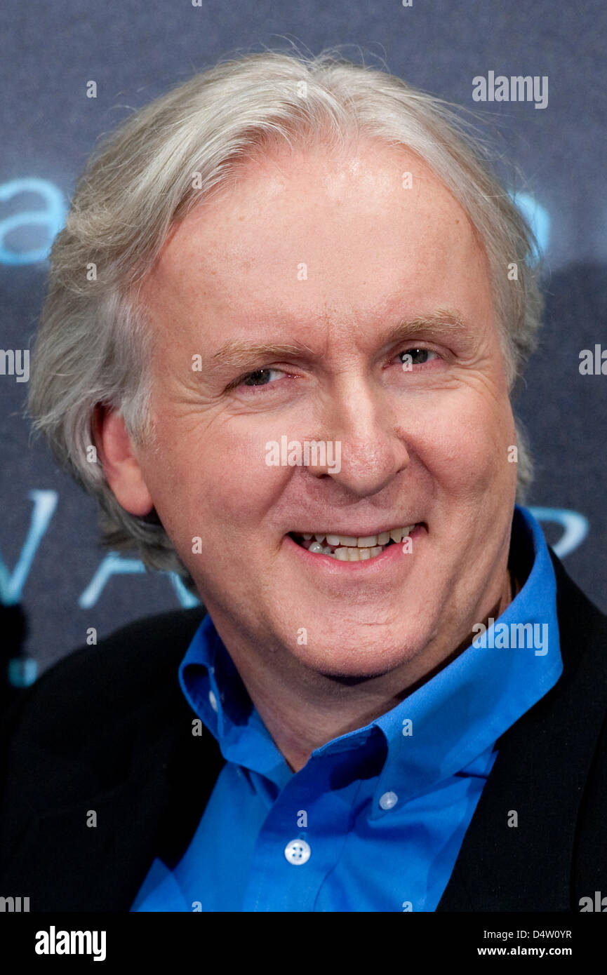 US director James Cameron poses at the photocall for the film 'Avatar ...