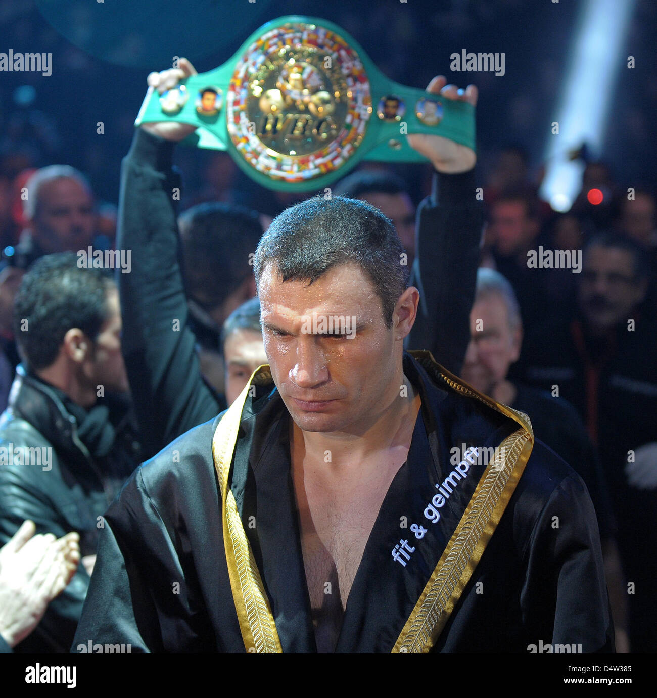 Ukrainian Vitali Klitschko arrives for the WBC Heavyweight World ...