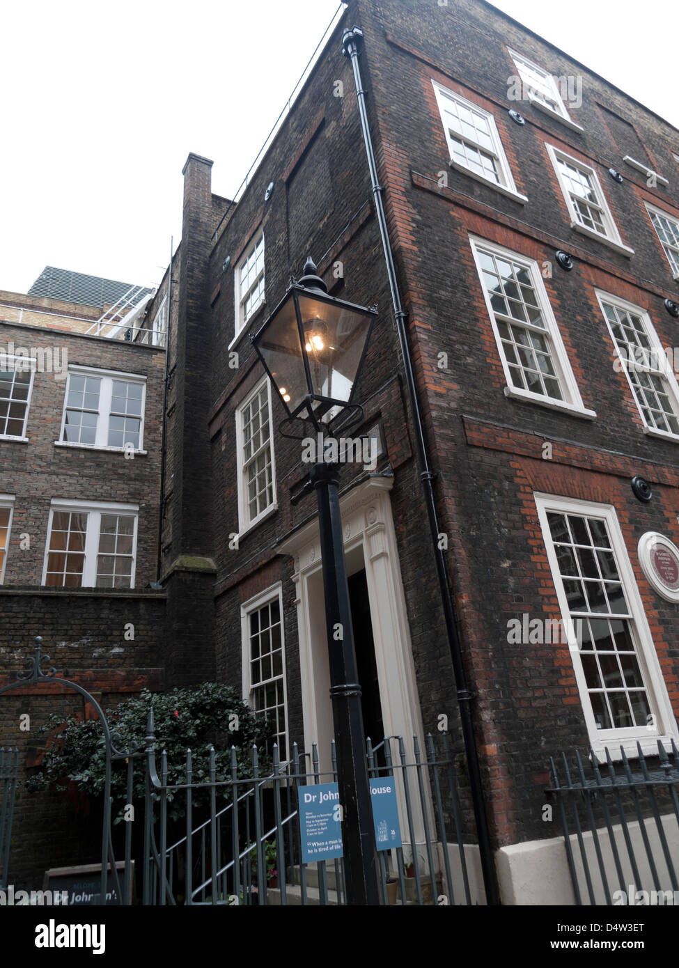 Dr. Samuel Johnson House Gough Square, Central London, England UK Stock ...