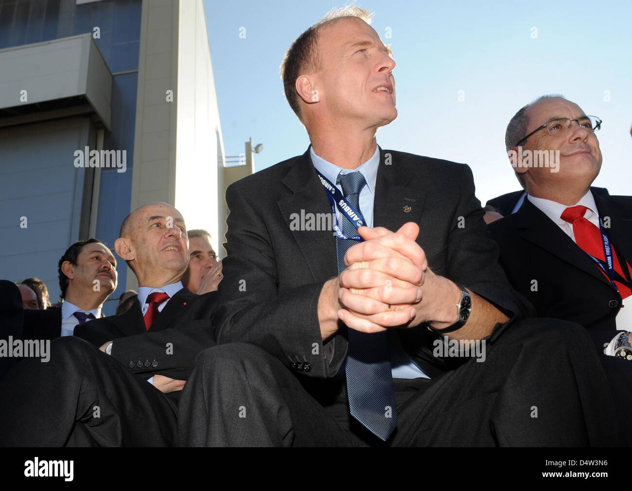 EADS-boss Louis Gallois, Airbus-boss Thomas Enders and Airbus Military ...