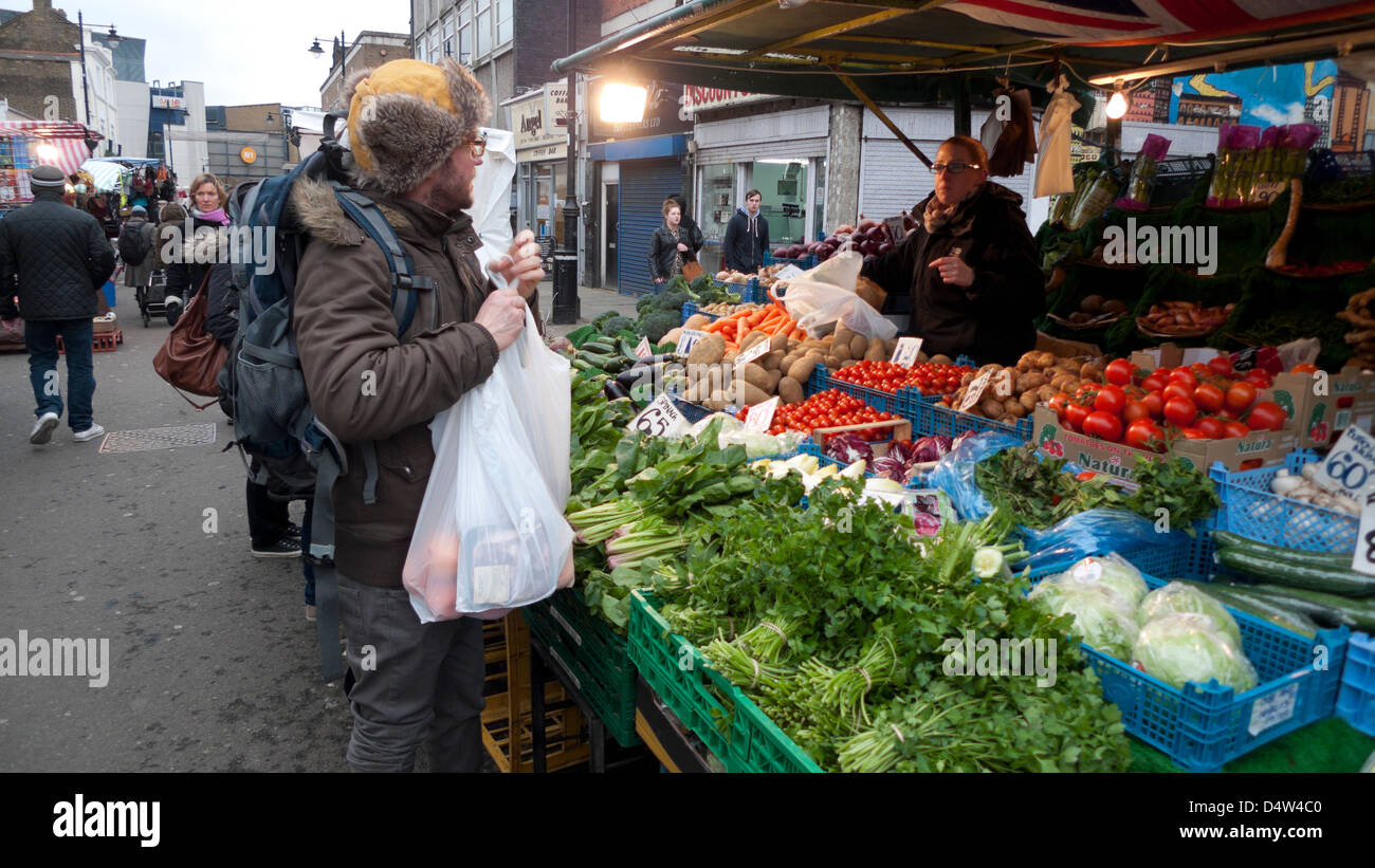 Chapel market islington High Resolution Stock Photography and Images ...