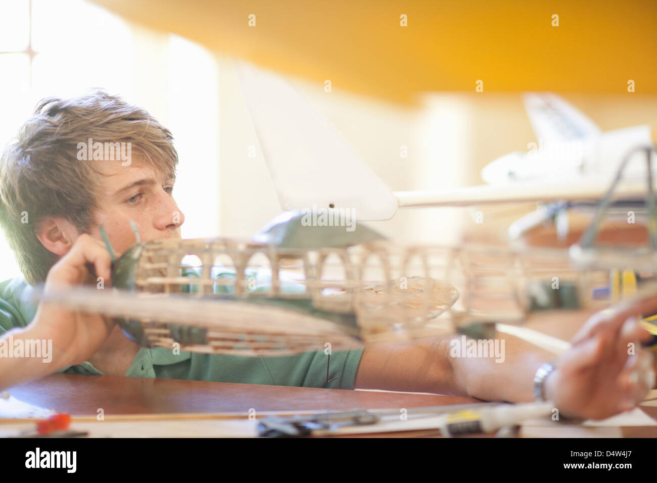 Working on an airplane hi-res stock photography and images - Alamy
