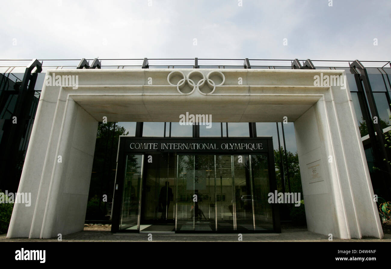 The entrance of the IOC (International Olympic Committee) headquarters ...