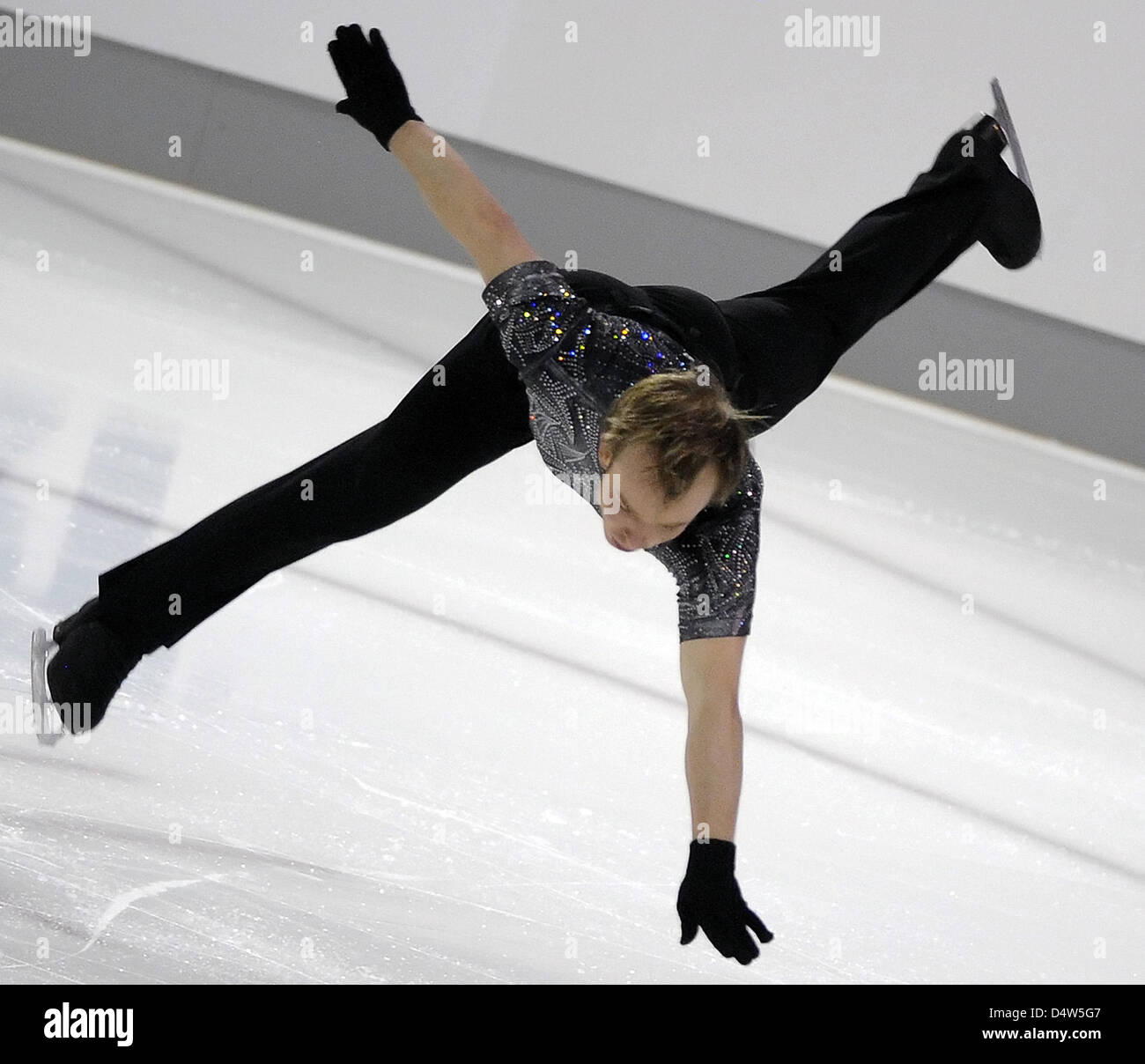 Germany's Stefan Lindemann wins the German Figure Skating Championships ...