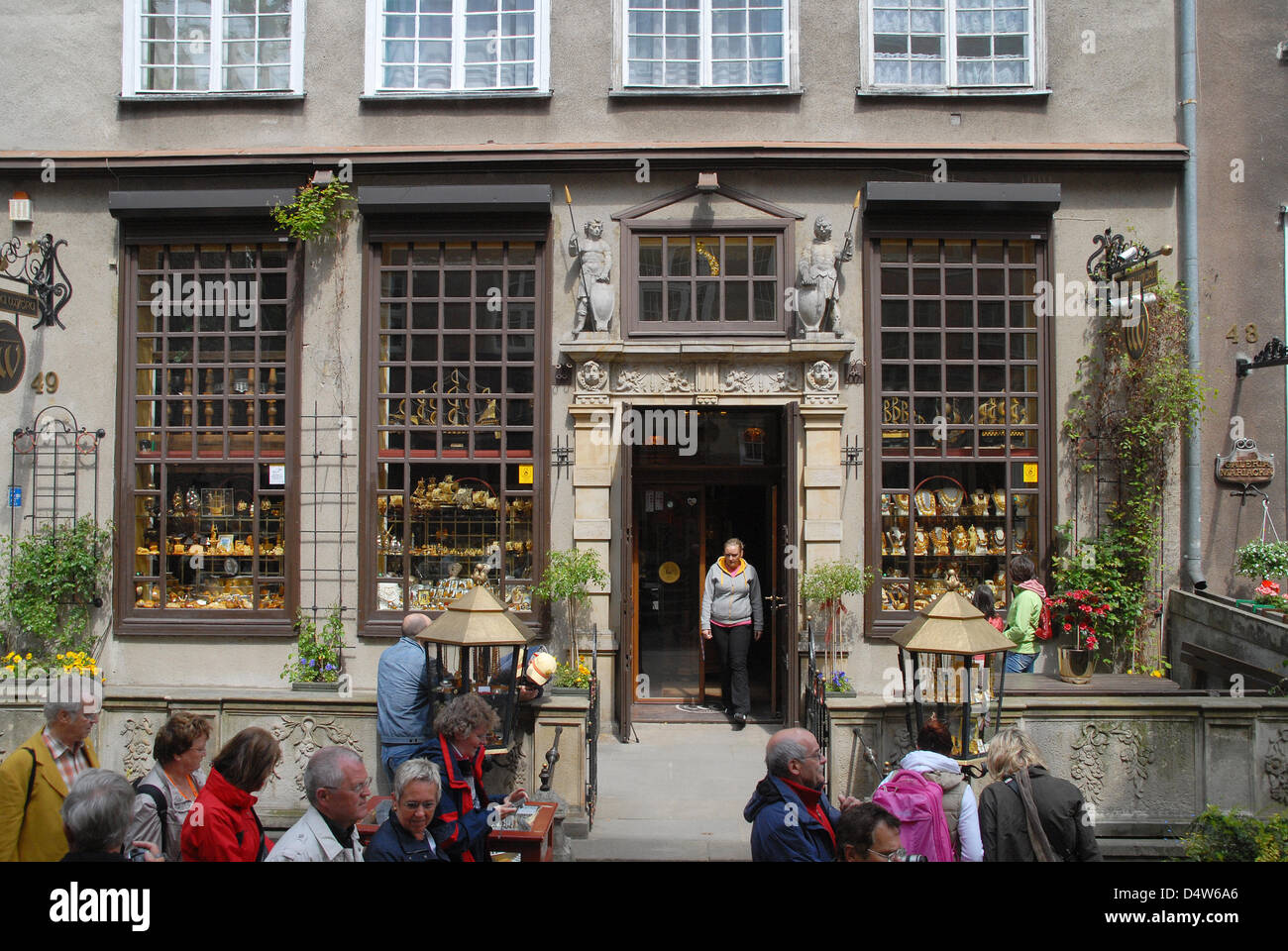 Amber goldsmith hi-res stock photography and images - Alamy