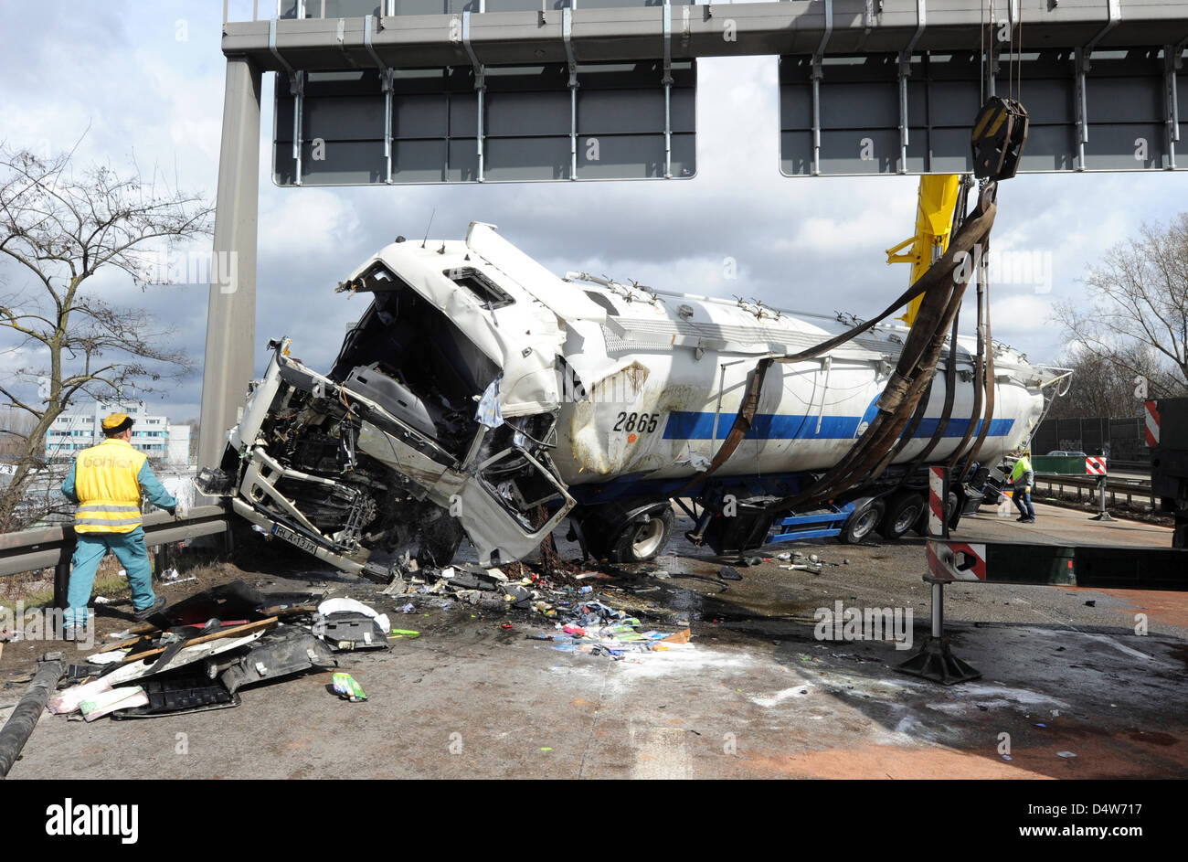 A demolished silo truck blocks the A5 motorway after an accident near ...