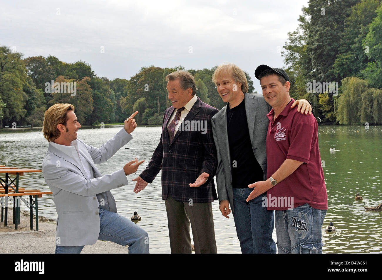 German folk music presenter singer hi-res stock photography and images ...