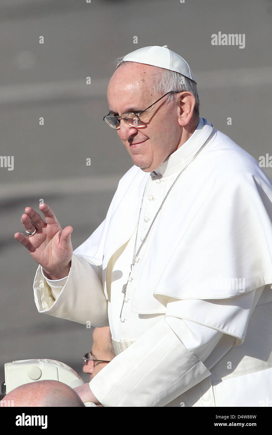 Francis Pope blesses the faithful in St. Peter's Square in Rome during ...