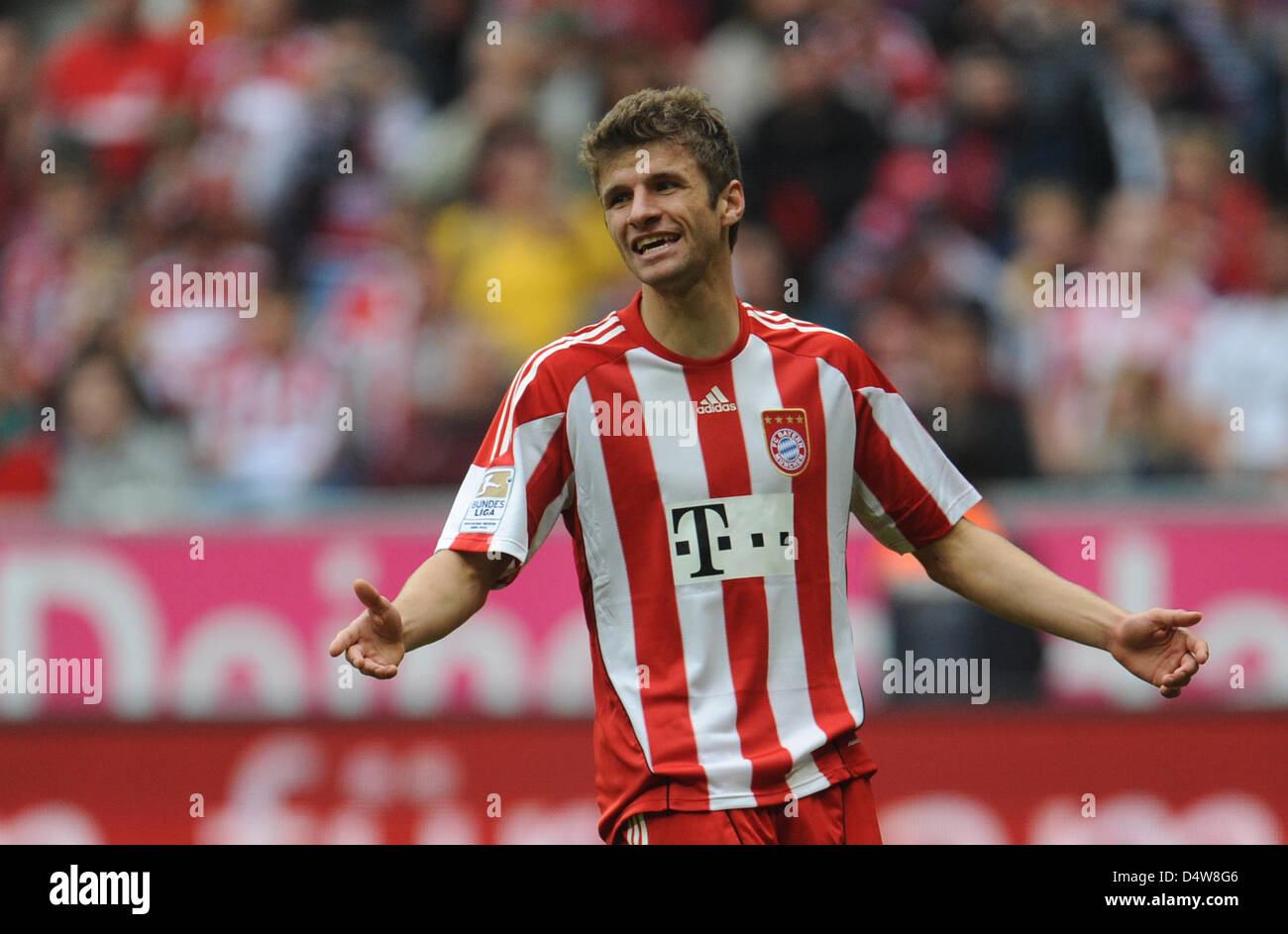 Allianz arena bayern munichs new stadium hi-res stock photography and ...