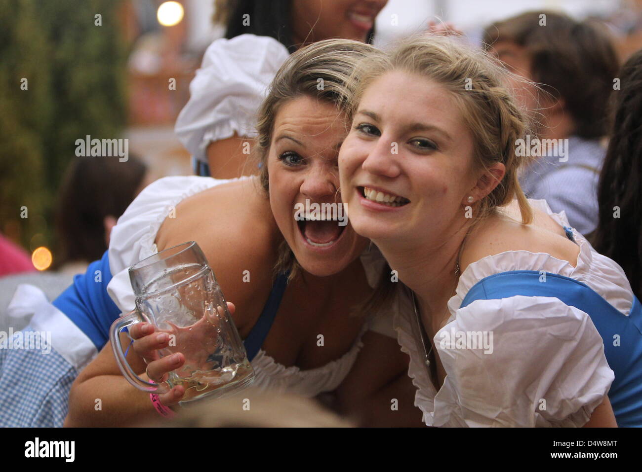 Visitors from Australia celebrate vat the Hofbraeu tent as the 2010 ... Visitors from Australia celebrate vat the Hofbraeu tent as the 2010 ...