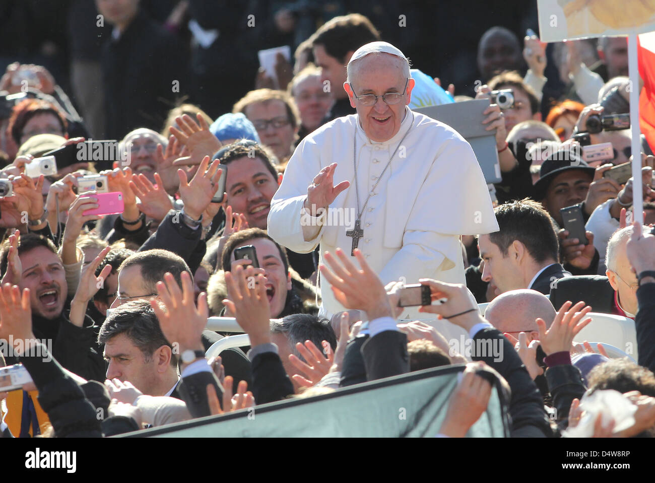 Francis Pope blesses the faithful in St. Peter's Square in Rome during ...
