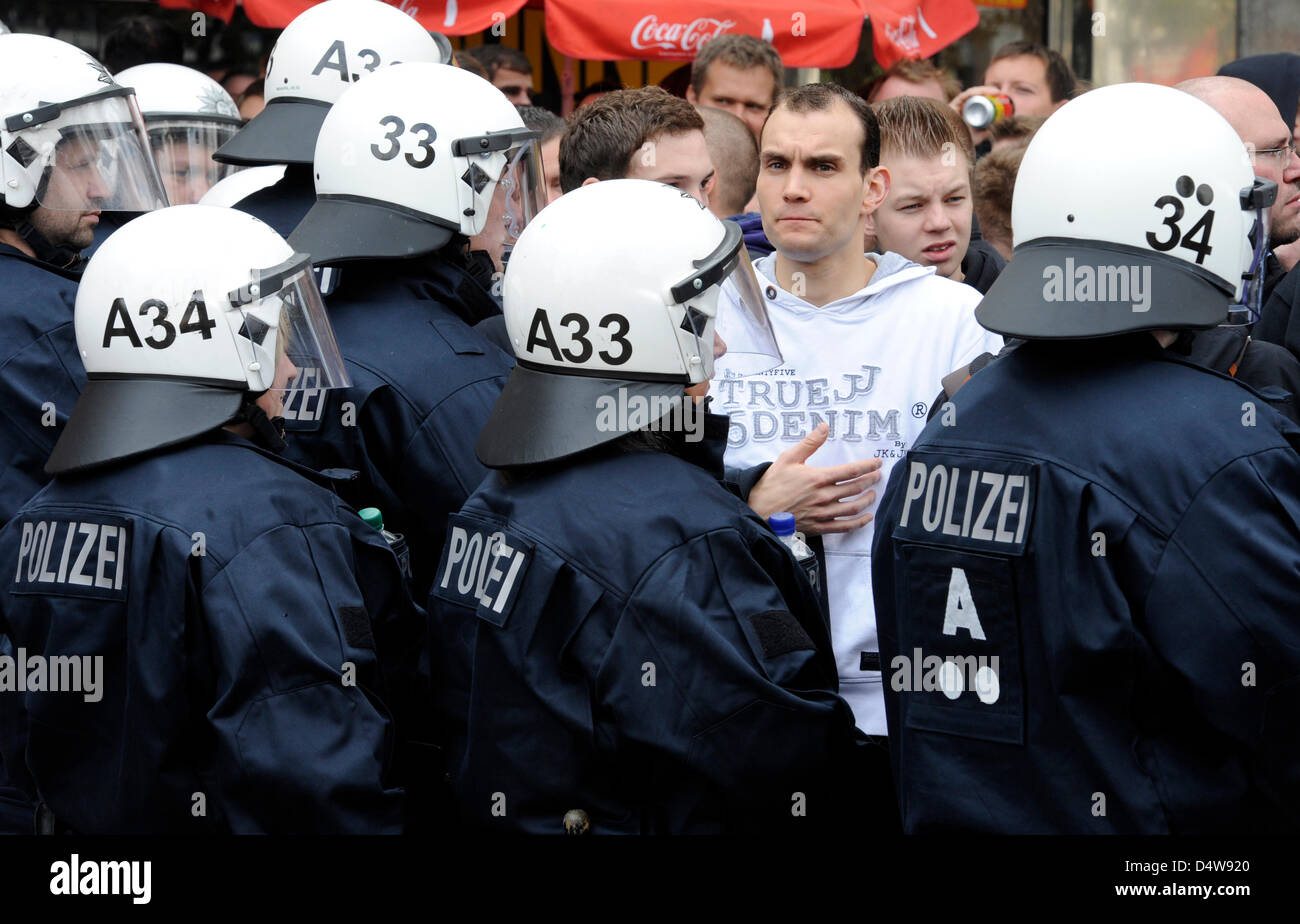 Fc st pauli hooligans hi-res stock photography and images - Alamy