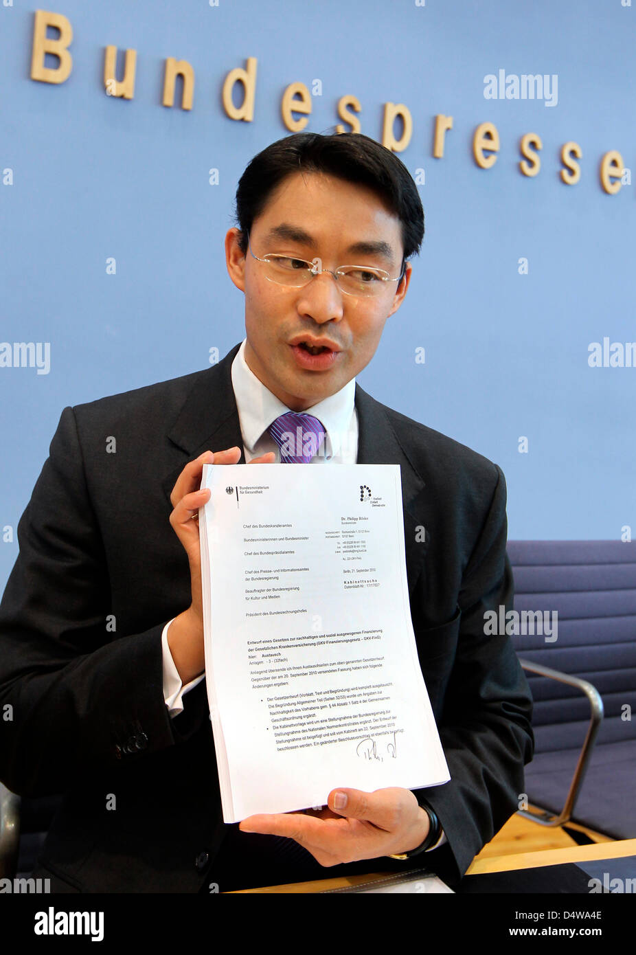 German Health Minister Philipp Roesler (FDP) presents the new draft ...