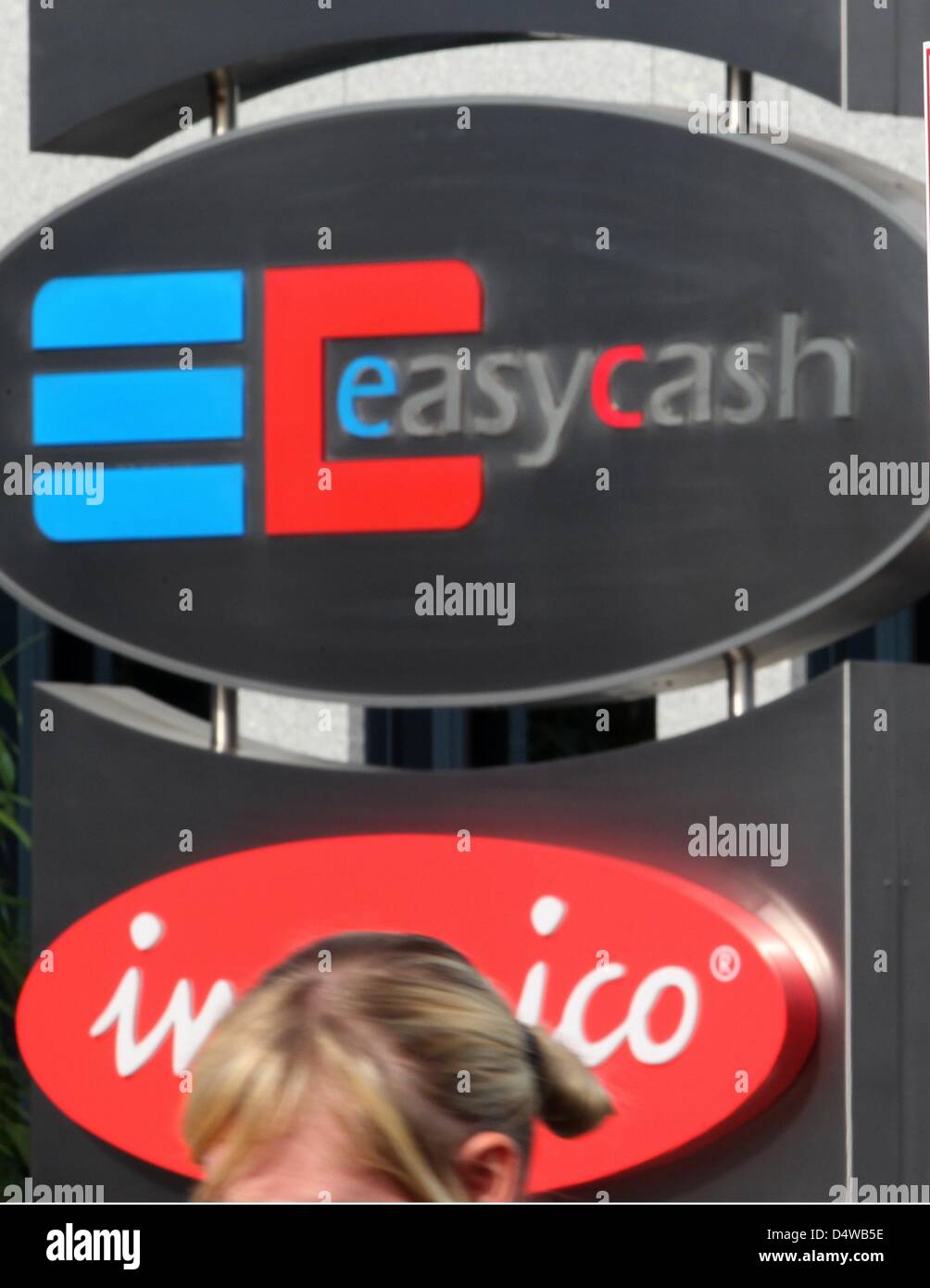 Easycash hi-res stock photography and images - Alamy