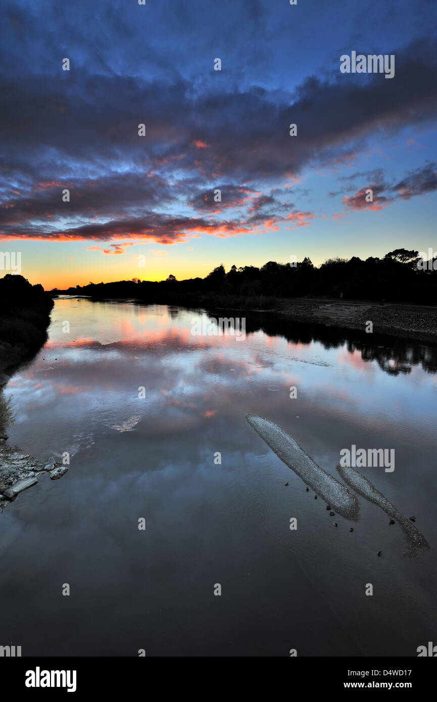 The dusk nature hi-res stock photography and images - Alamy