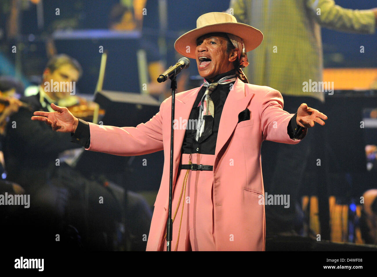 August darnell hi-res stock photography and images - Alamy