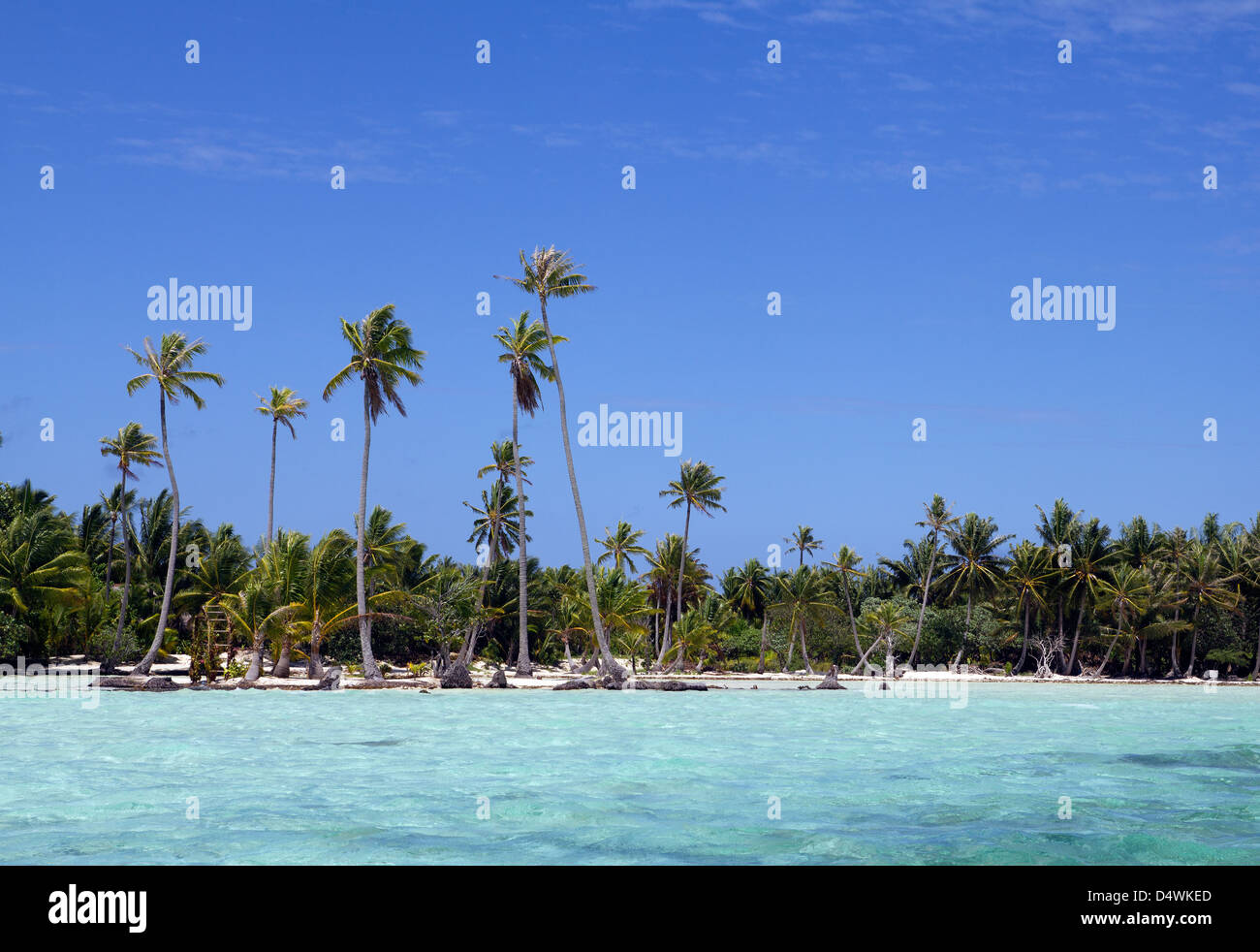 Water land sky hi-res stock photography and images - Alamy