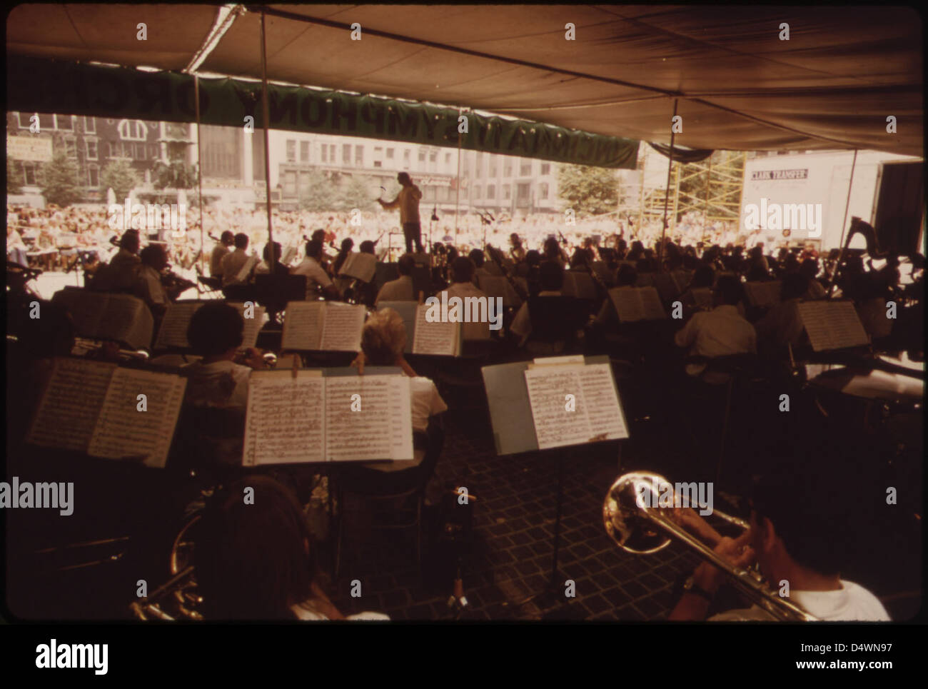 Conductor Eric Kunzel leading the Cincinnati Symphony Orchestra during ...