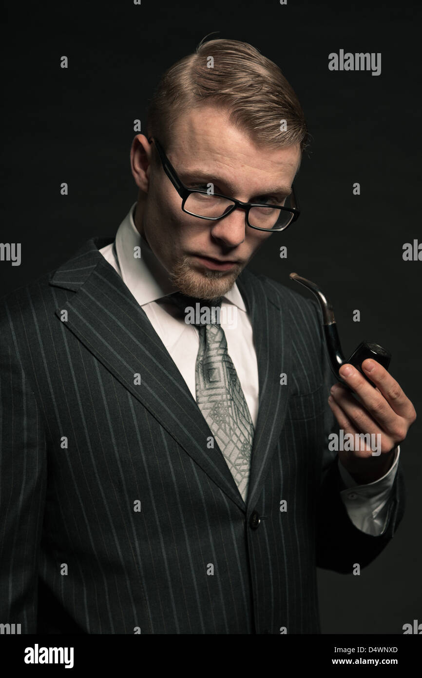 Man pipe suit fashion hi-res stock photography and images - Alamy