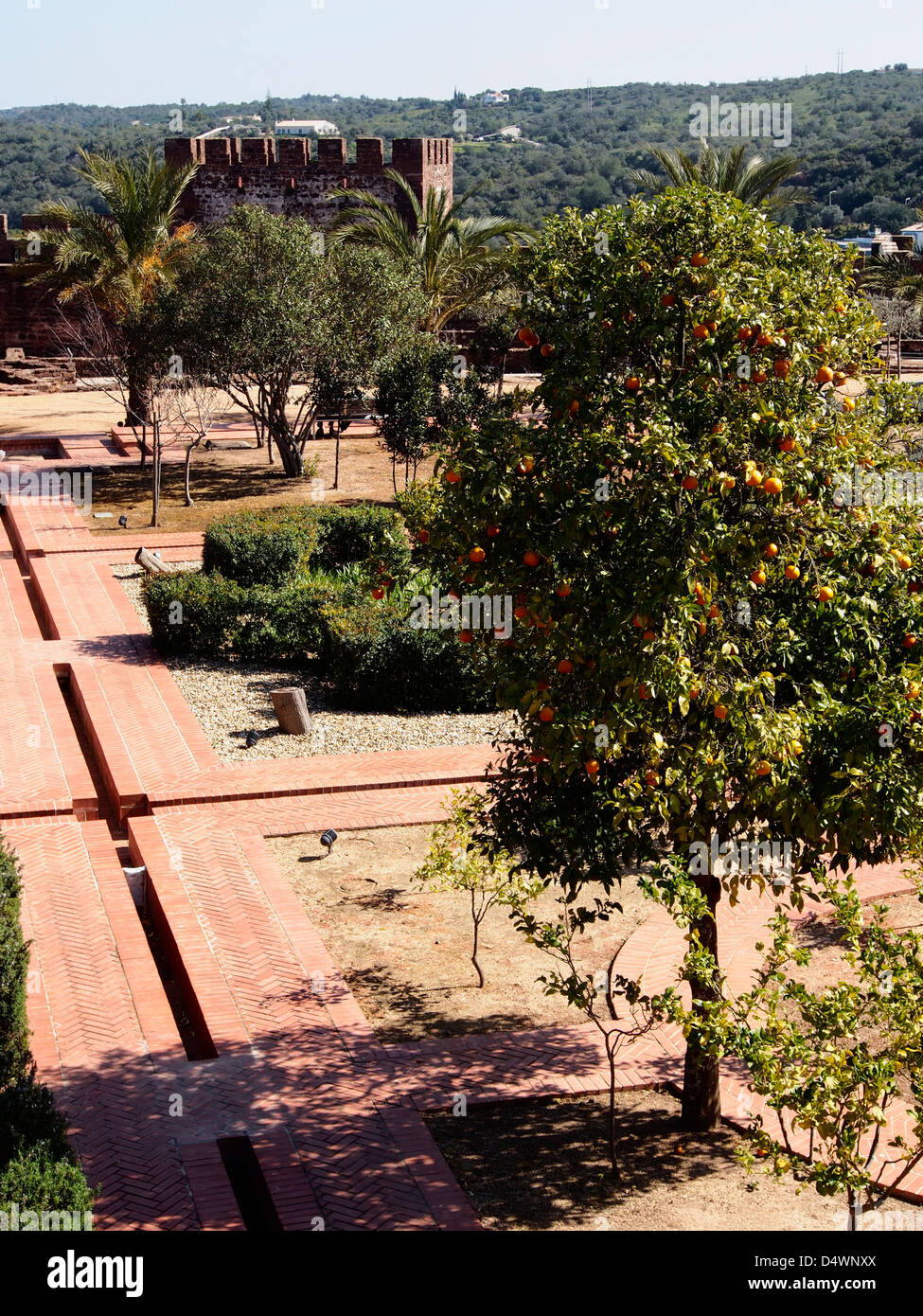 Botanical garden in enclosed walls hi-res stock photography and images ...